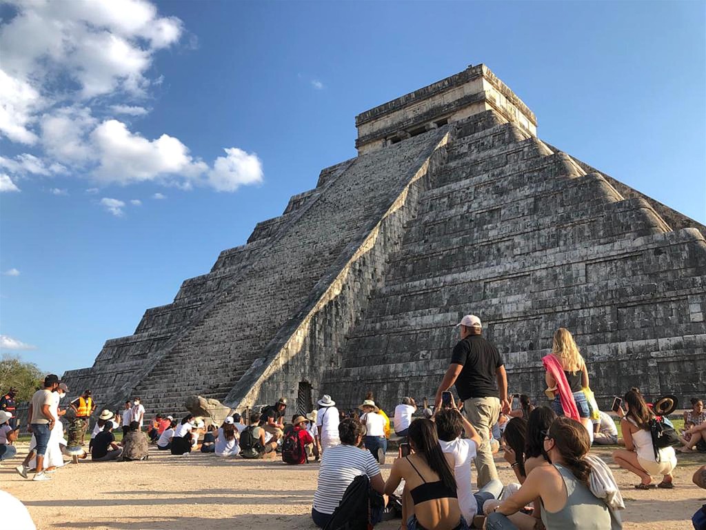 Chichén Itzá y el Equinoccio: Un espectáculo de luz y sombra en la ...